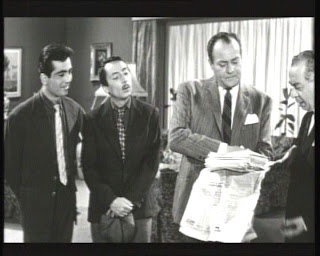 GREEK CINEMA: 66. ΥΠΑΡΧΕΙ ΚΑΙ ΦΙΛΟΤΙΜΟ