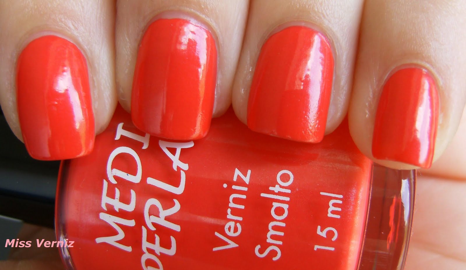 Ana_missverniz: Verniz Medi Perlac Numero 68.....um Coral....!!!!