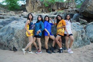 Tamil Movie Manmadha Rajyam Hot Stills N Wallpapers