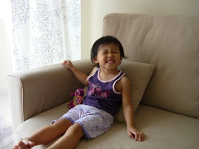 ALL ABOUT A LITTLE GIRL...: 30 Months Old