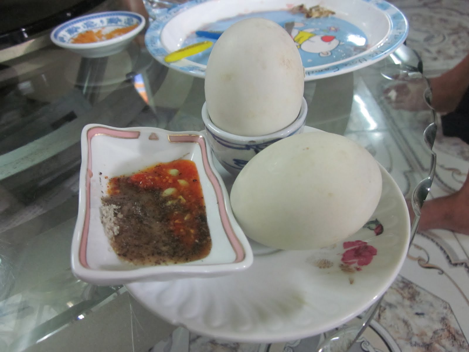 Oh, The Places You'll Go!: Eating Hot Vit Lon (Duck fetus): A guide