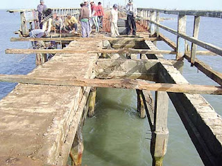 MUNICIPALIDAD DISTRITAL DE RAZURI: MUELLE DE PUERTO MALABRIGO ESTÁ A ...