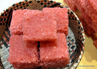 Lily's Wai Sek Hong: Malaysian Coconut Candy