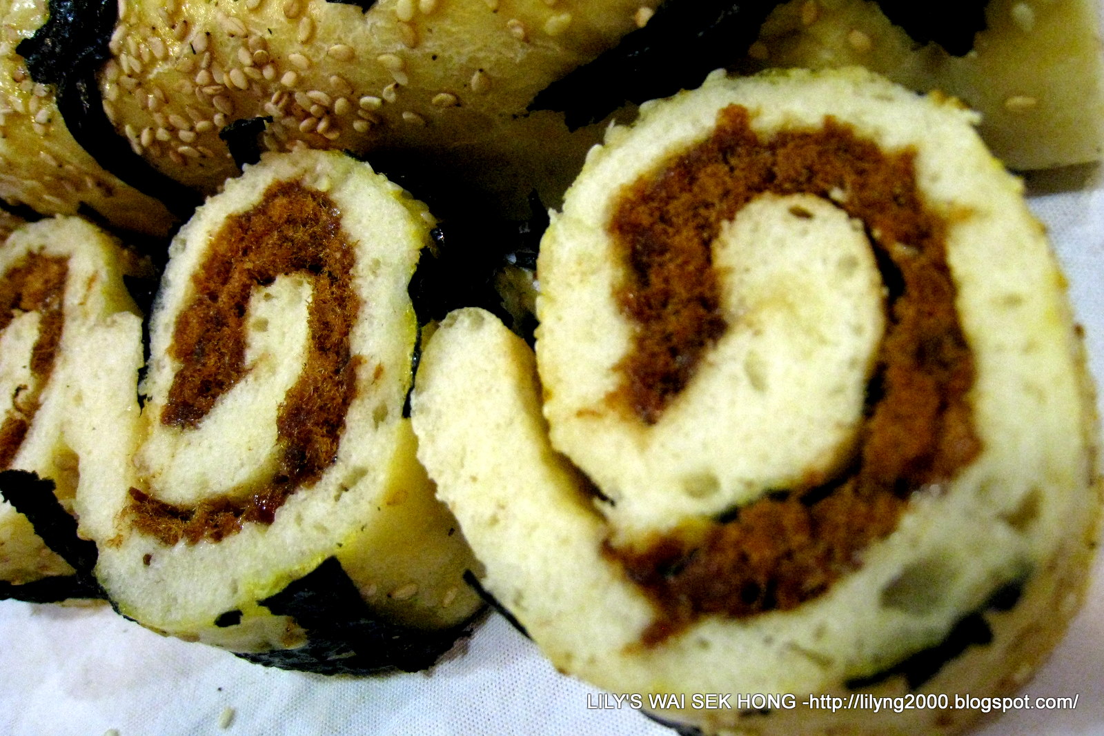 Lily's Wai Sek Hong - Favorites: Pork Floss Bread Roll
