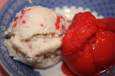 Prudence Pennywise: Homemade Vanilla Raspberry Ice Cream and Raspberry ...