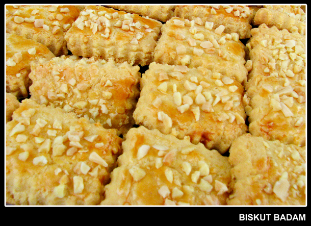 Kuih Raya Pilihan ApOgEE: Kuih Raya: Biskut Badam