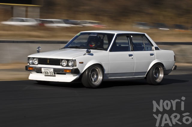 All About Toyota Corolla !!!: Noriyaro KE70 at circuit