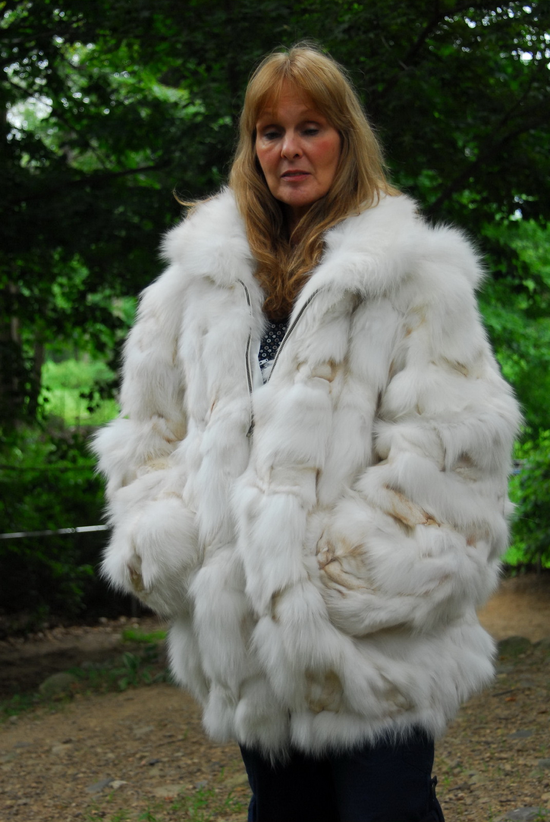 LAFOURRURE2: Nice fur jacket