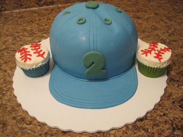 Your Happy Baker: Baseball Cap Cake