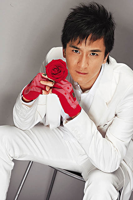 PREVIEW HK ARTISTS WORLD STAR: KENNETH MA PROFILE