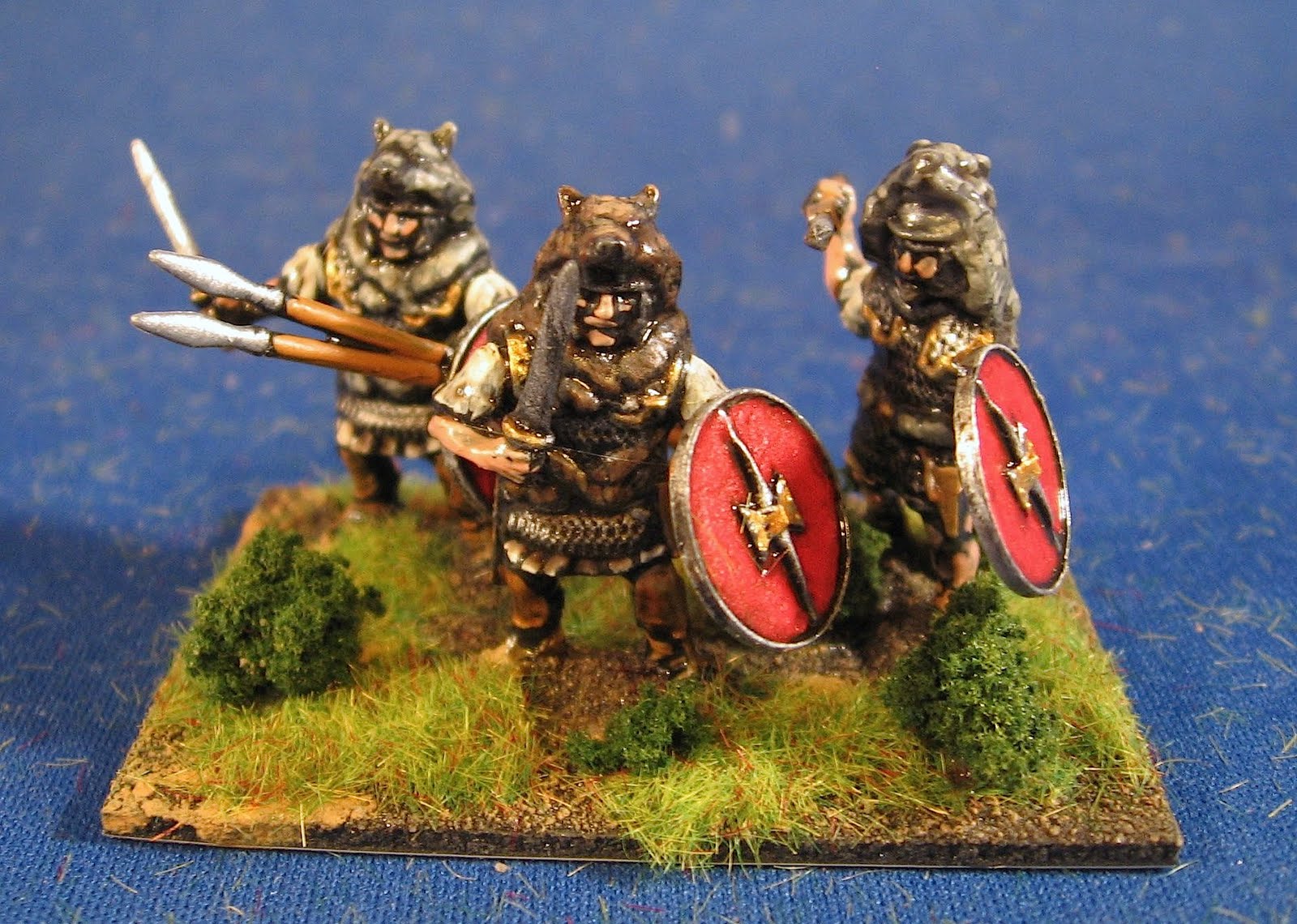 Bob's Miniature Wargaming Blog: 28mm Marian Roman DBA army finished!