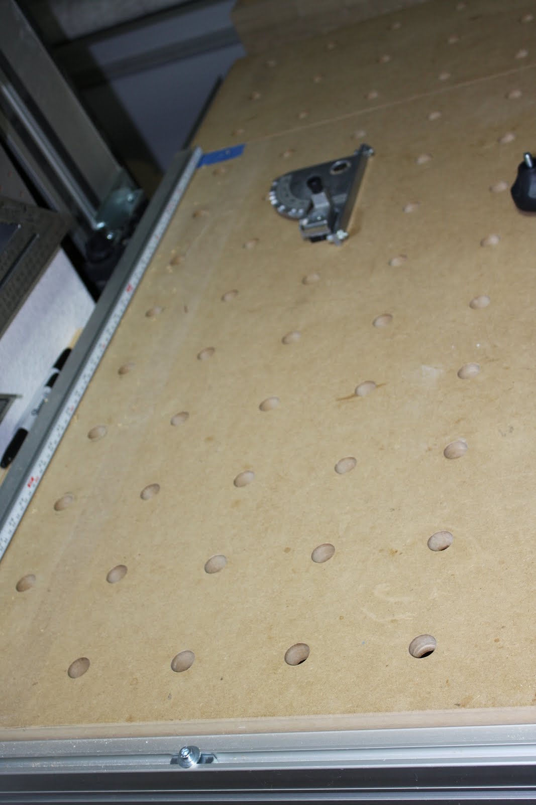Adding 4 1/2" to your MFT's Cross-cut Capacity ~ Half-Inch Shy