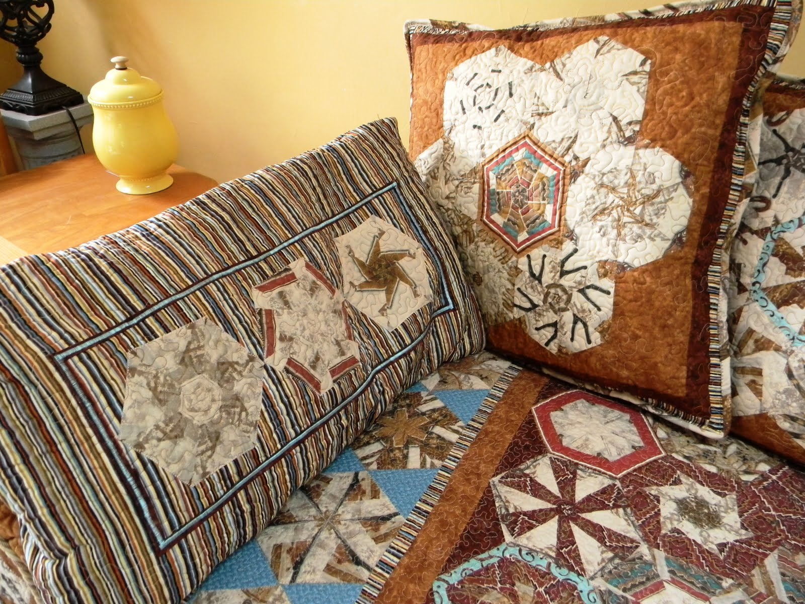 sew what?: OMG! I quilted the whole da....darned couch!