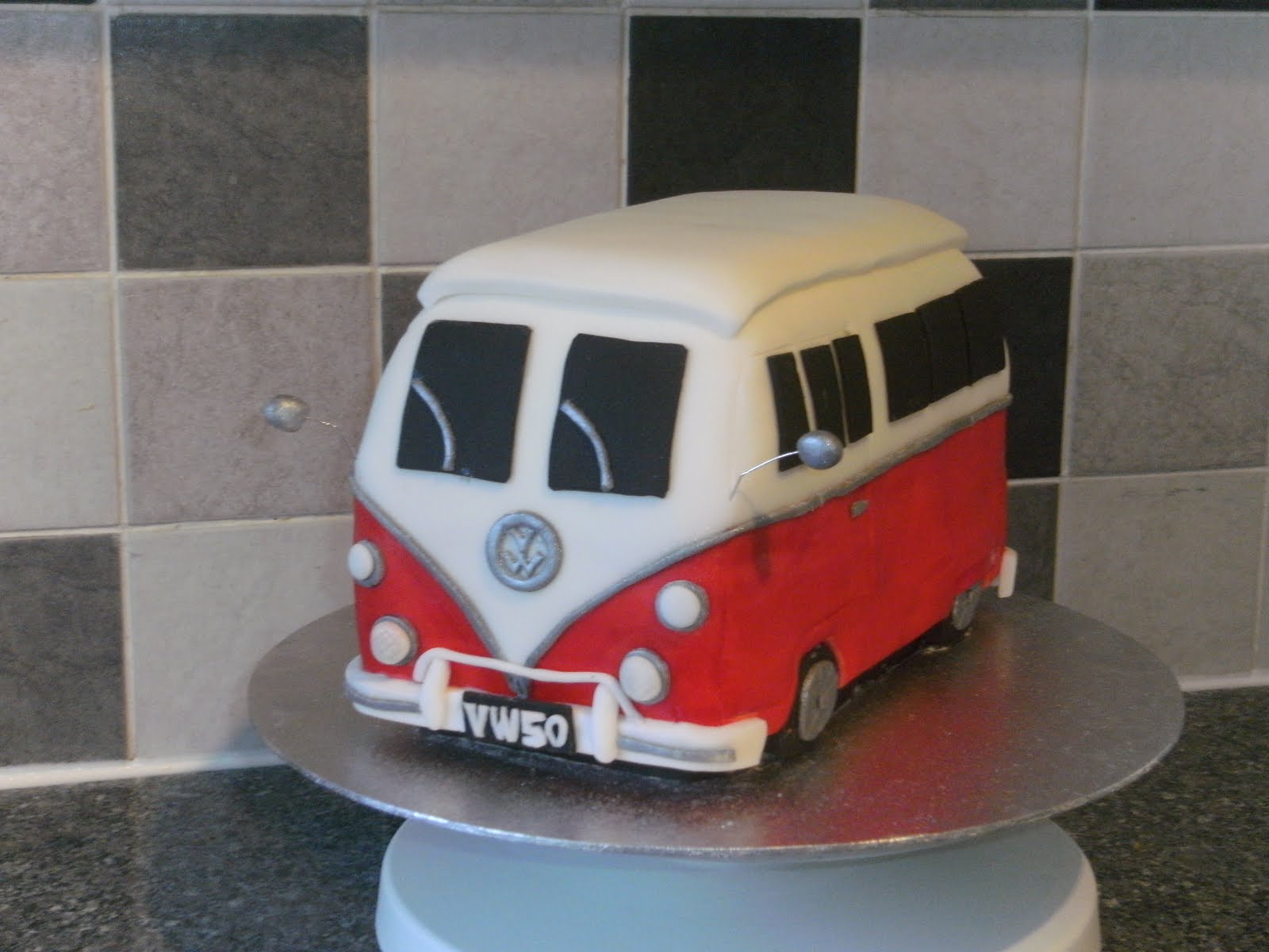 Sam's Cakes: VW Camper van cake