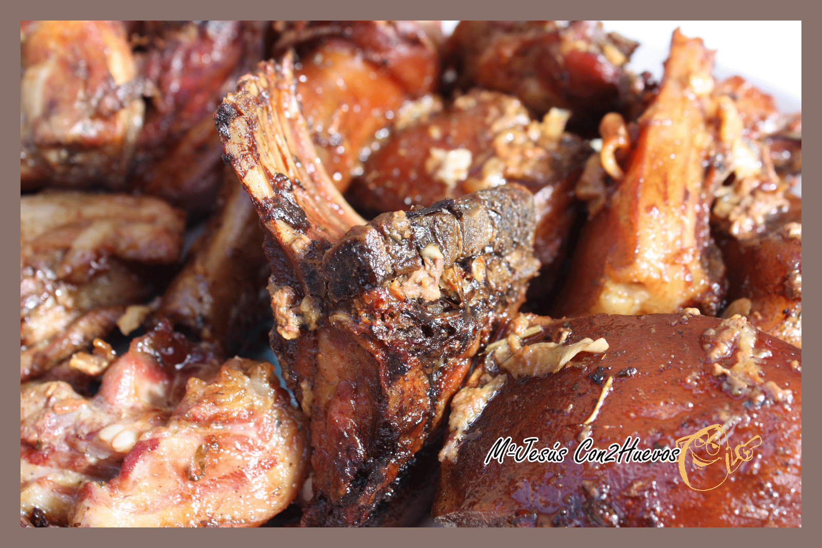 Con2Huevos: TOSTÓN ASADO EN HORNO DE LEÑA