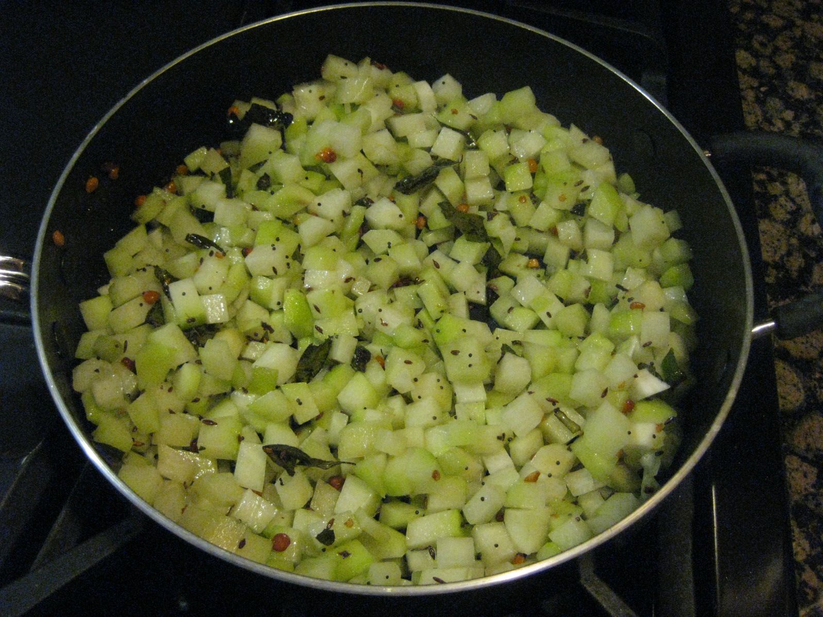 Lemon Spice Kitchen: Seemebadnekai Palya