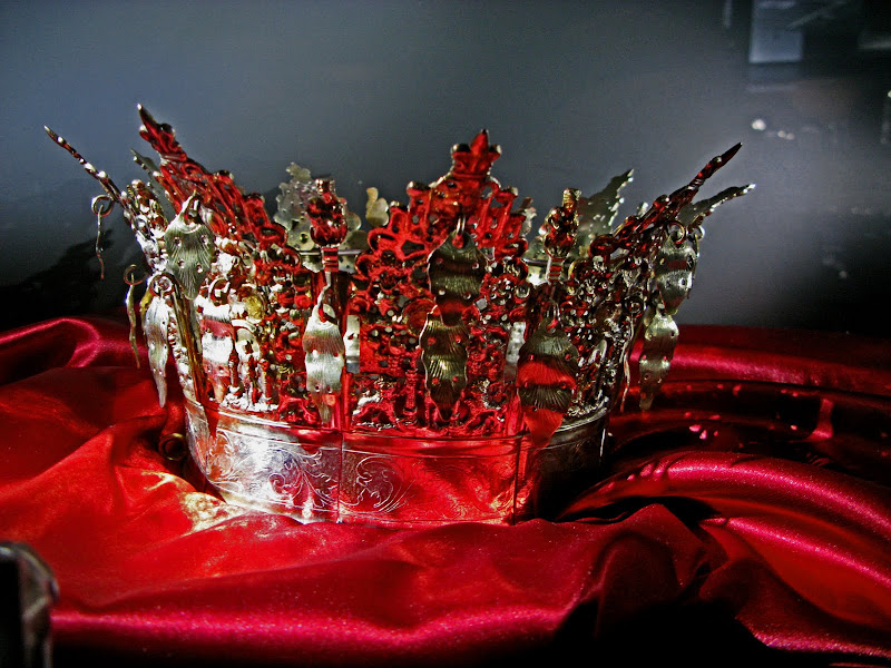 On The Far Side Of The Sea: Ruby crowns