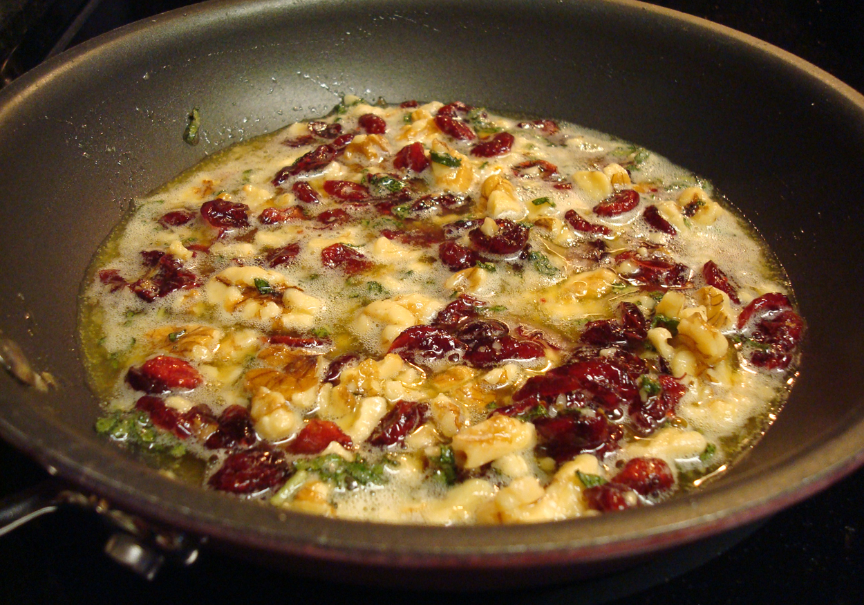 Wilde in the Kitchen: Acorn Squash Ravioli with Cranberry Walnut Sauce