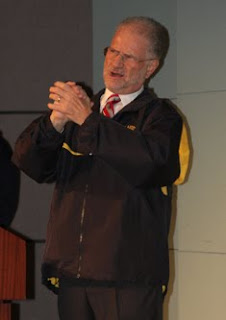 Media dis&dat: Gallaudet University names its new president, T. Alan ...