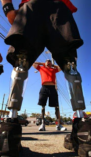 Media dis&dat: Double amputee in Tennessee helps others fight for a ...