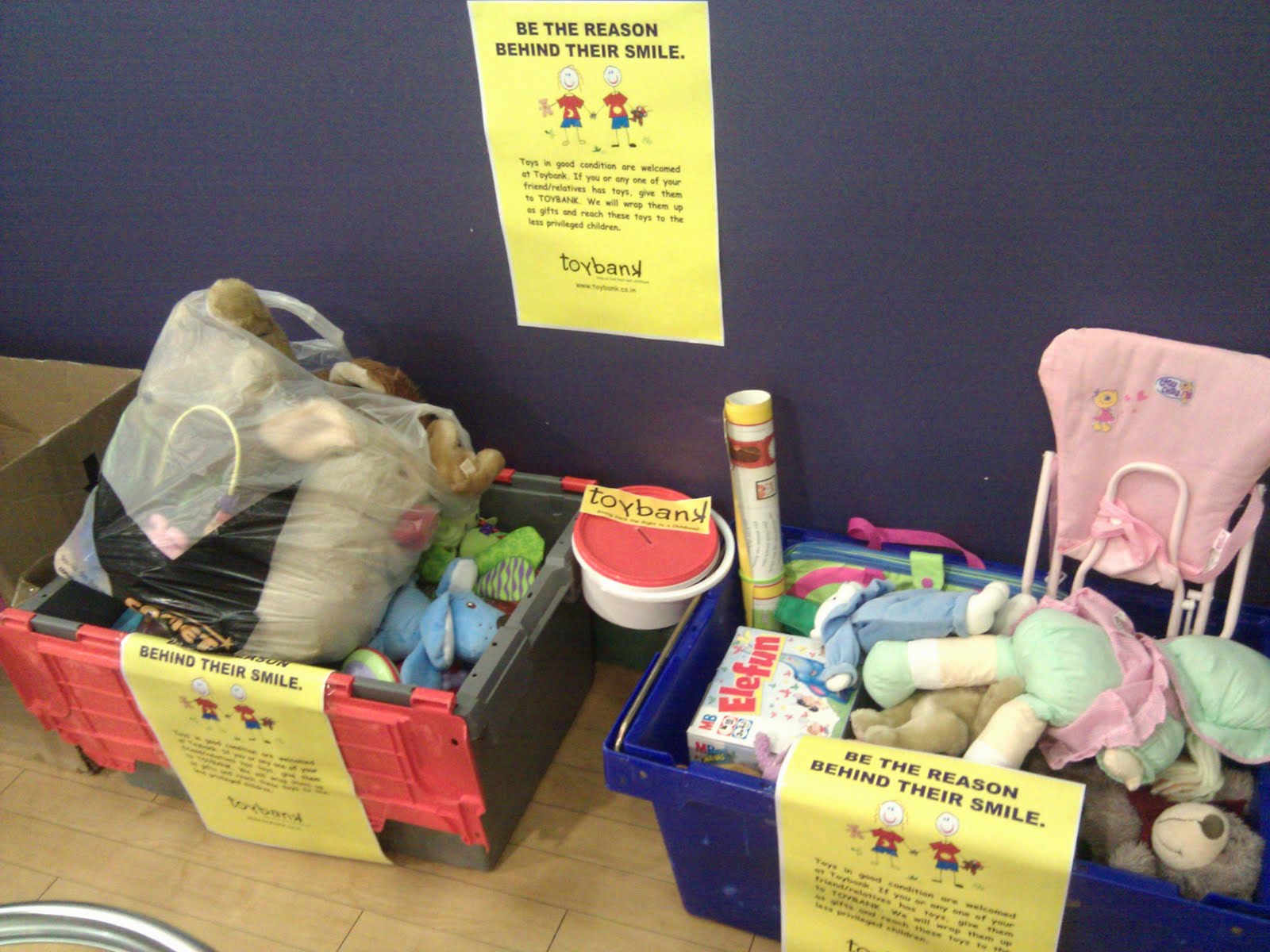 Citrix Systems UK and Toybank organize a toy drive!