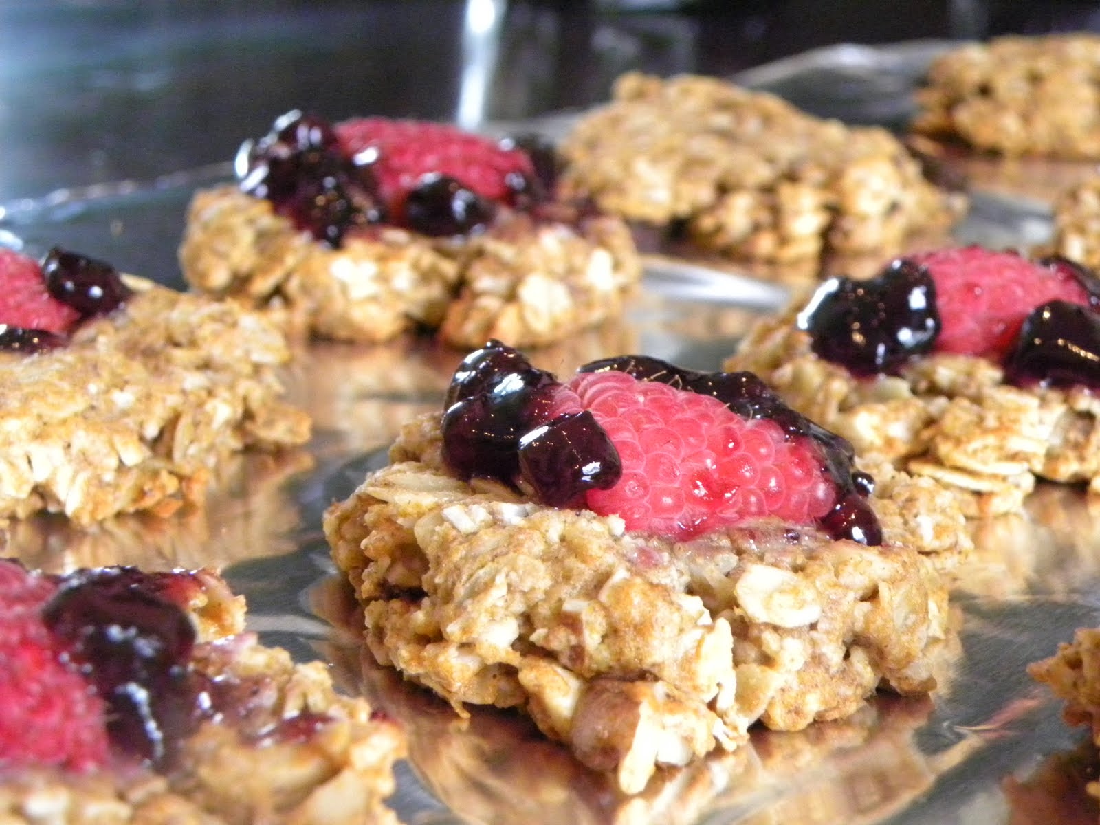 Nat's Knack: Berry Stella Cookies