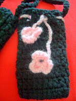dRΞśŚ mΞ uP: 12.Handmade Crochet Handphone Pouch