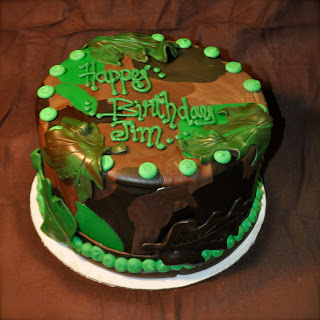 Leah's Sweet Treats: Camo Cake
