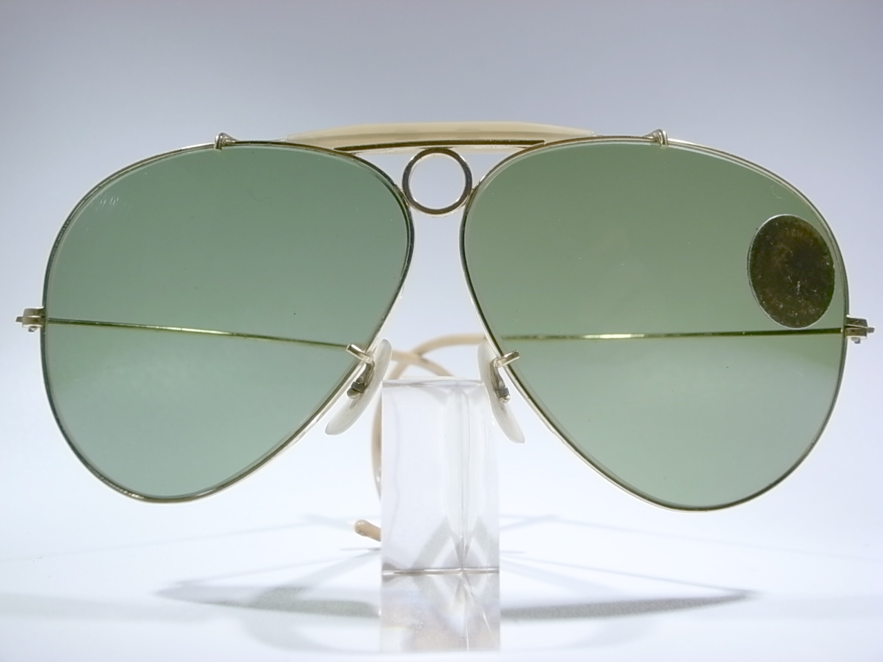 M VINTAGE SUNGLASSES COLLECTION: RAY BAN SHOOTERS