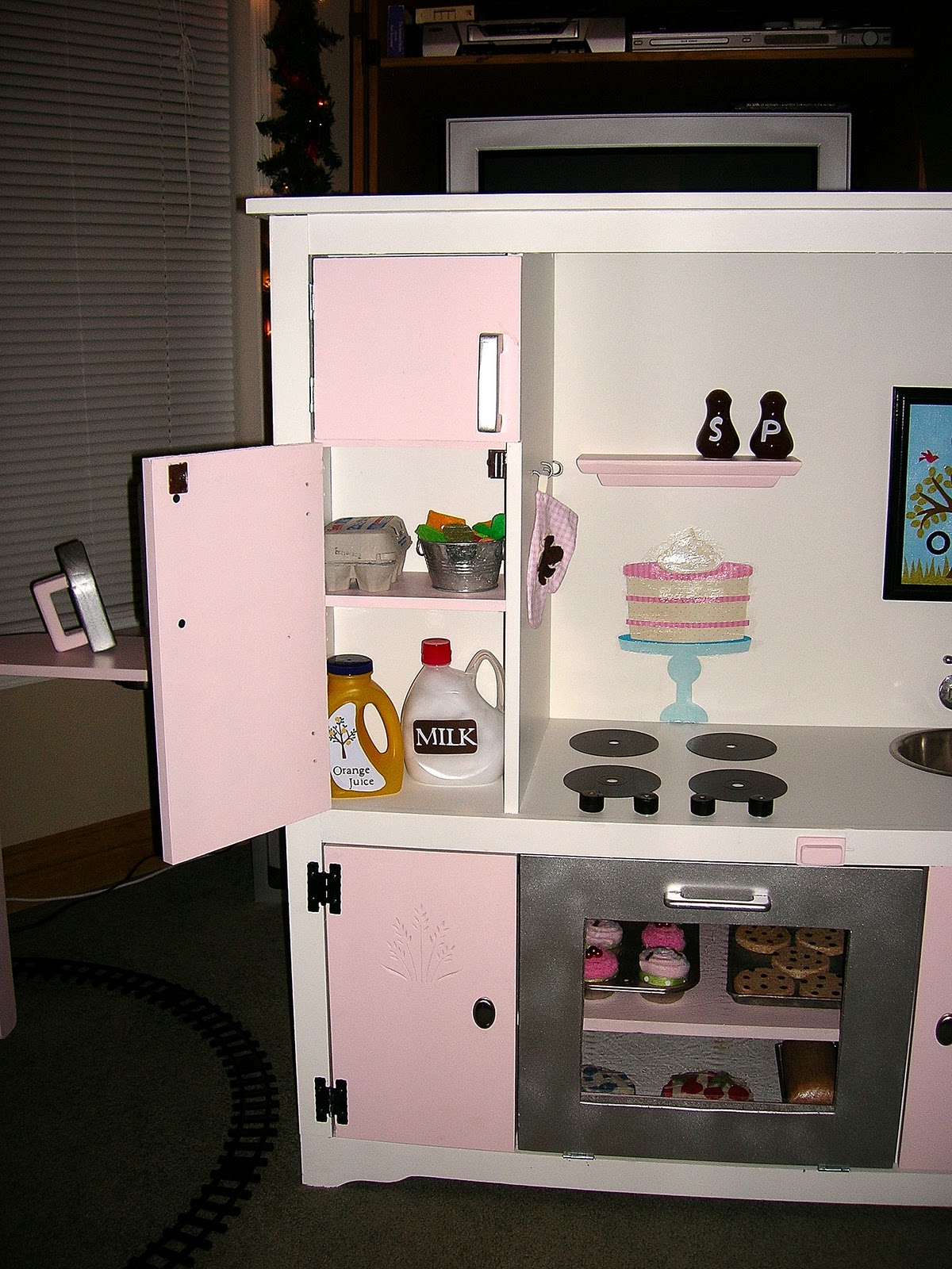 Lemon Twiggs...A new Journey: Play kitchen