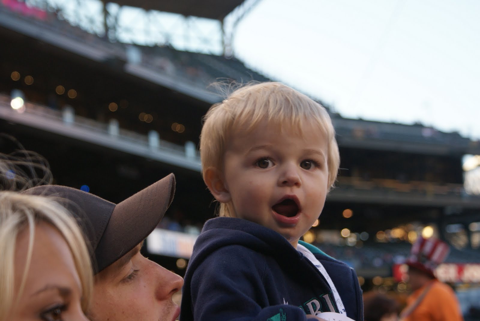 Conner.Kylee.Nixon.Adelyn: Eventful Week in Seattle!