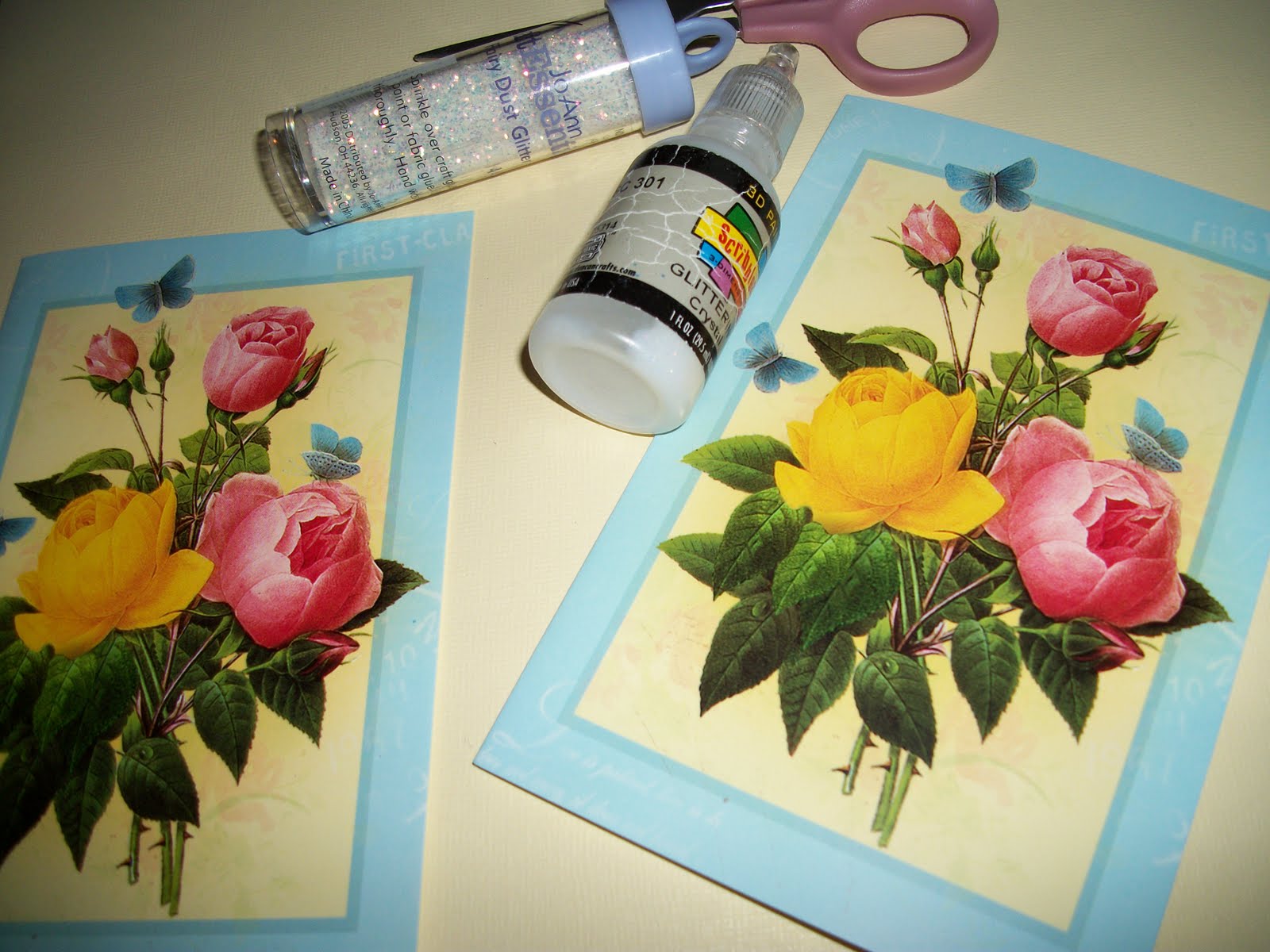 Home Living: Dimensional Cards