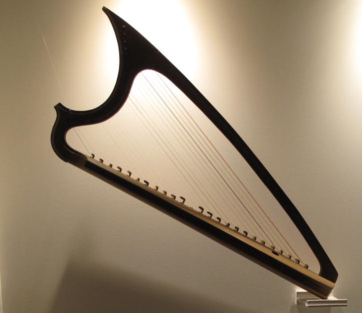 Ateneo multicultural: Instrumentos Musicales Antiguos