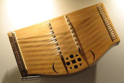 Ateneo multicultural: Instrumentos Musicales Antiguos