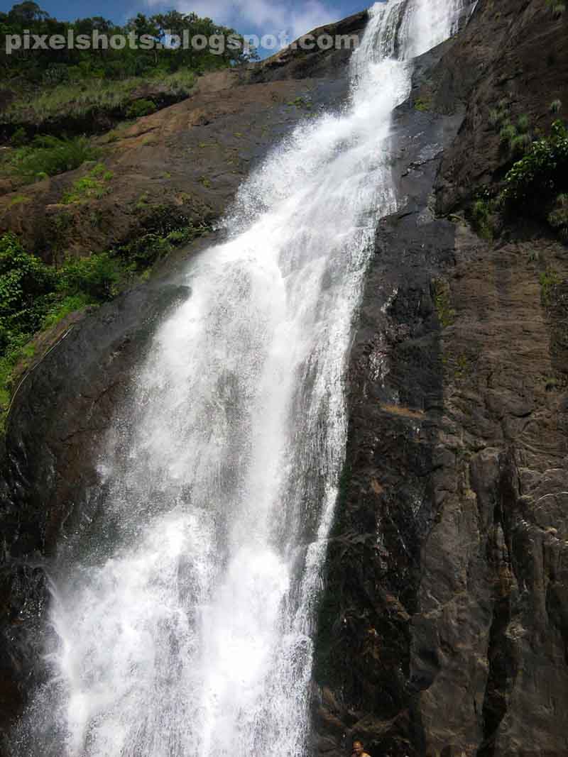 Palaruvi Waterfalls Photos-Facts-Tourist Info | Third Highest Kerala ...
