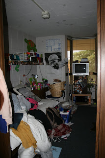 Dorm Room Clean Sweep | {So Wonderful, So Marvelous}