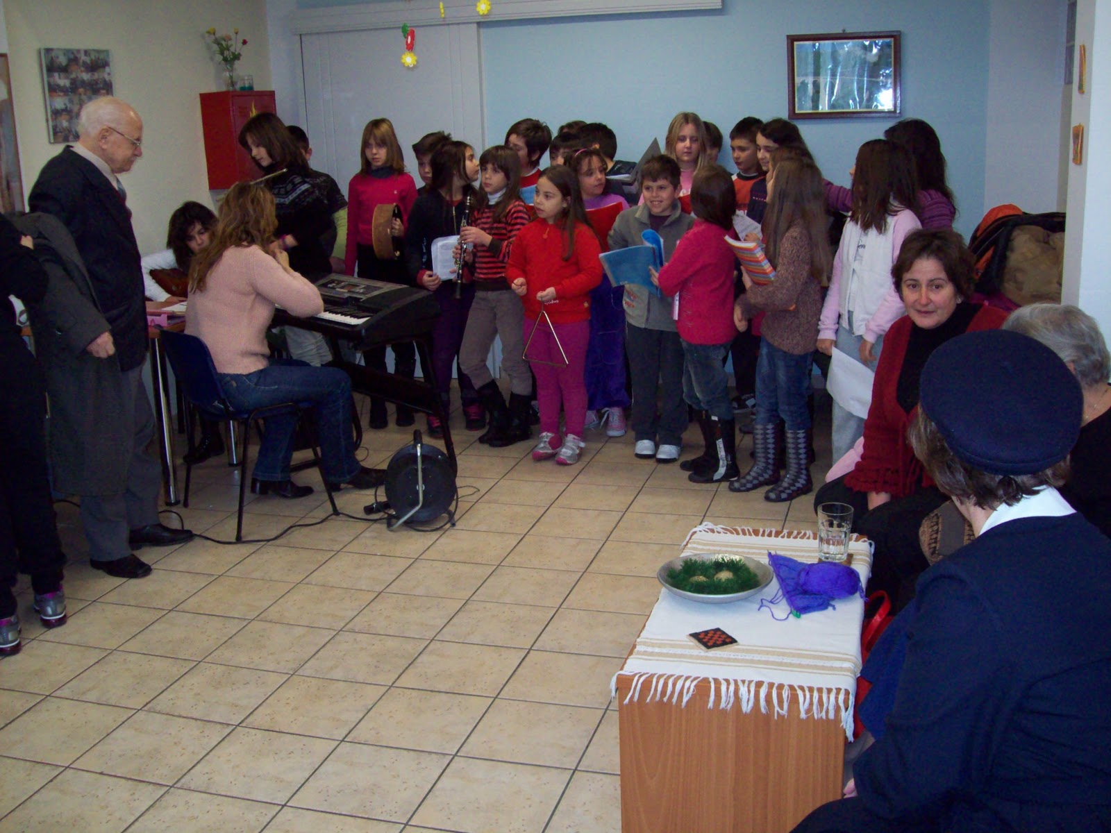 6o ΔΗΜΟΤΙΚΟ ΣΧΟΛΕΙΟ ΒΟΛΟΥ: 16/12/10 Επίσκεψη της Δ΄ τάξης στο ΚΕ.Φ. Η ...