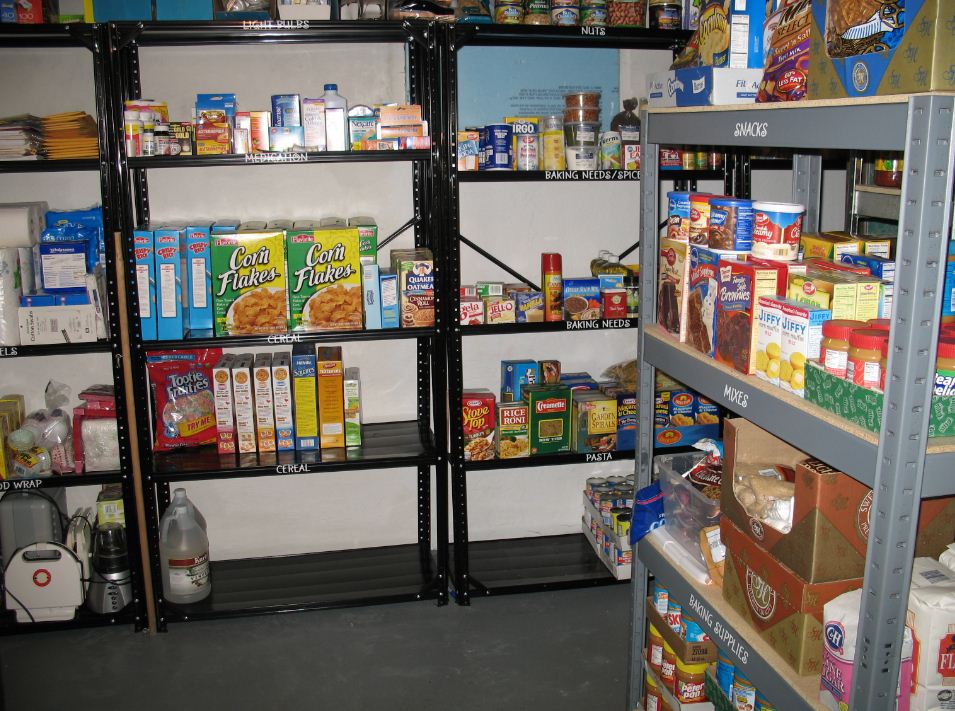 10,000 things that make me happy: Before and After: The Storage Room