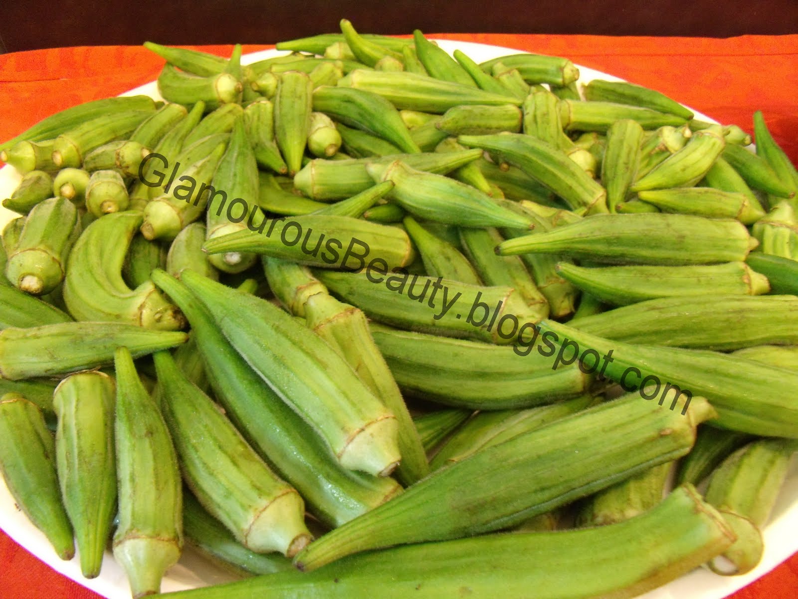 Glamorous Beauty - Makeup, Hair, Nails, Cooking and much much more ...