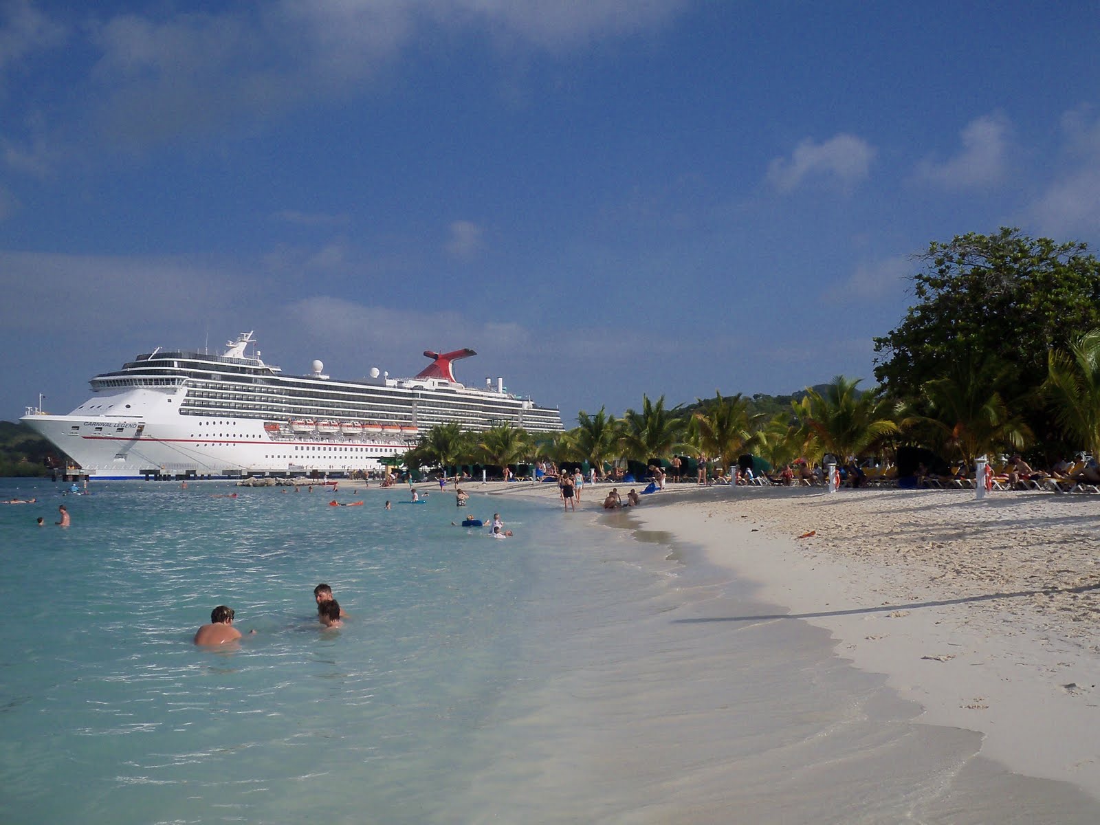 Tom's Thoughts and Travels: Roatan…A Real Gem!