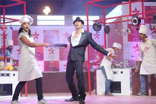 Bollywood Sitare : Akshay Kumar presenta Master Chef India