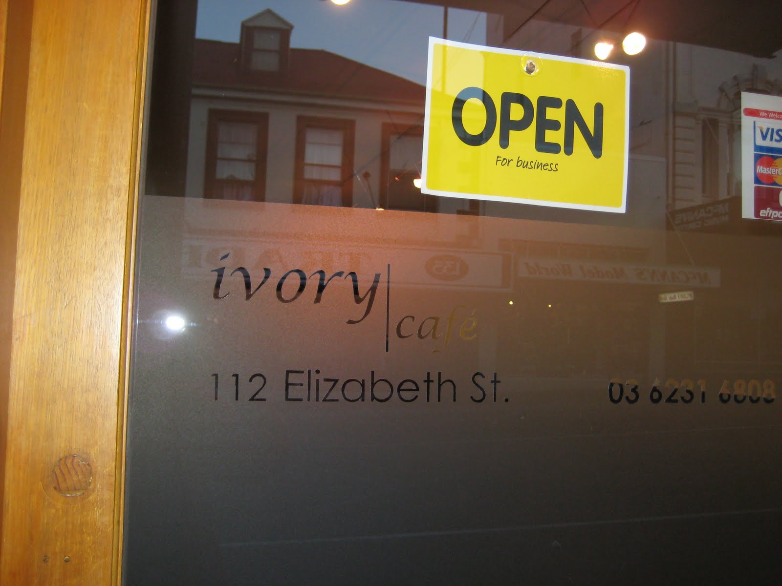 Ivory Cafe ~ Rita's Bite