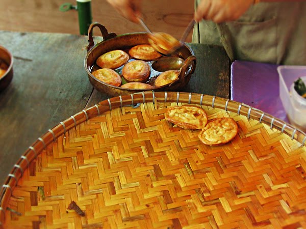 Kuih Akok | Travel Guide & Makan² Guide