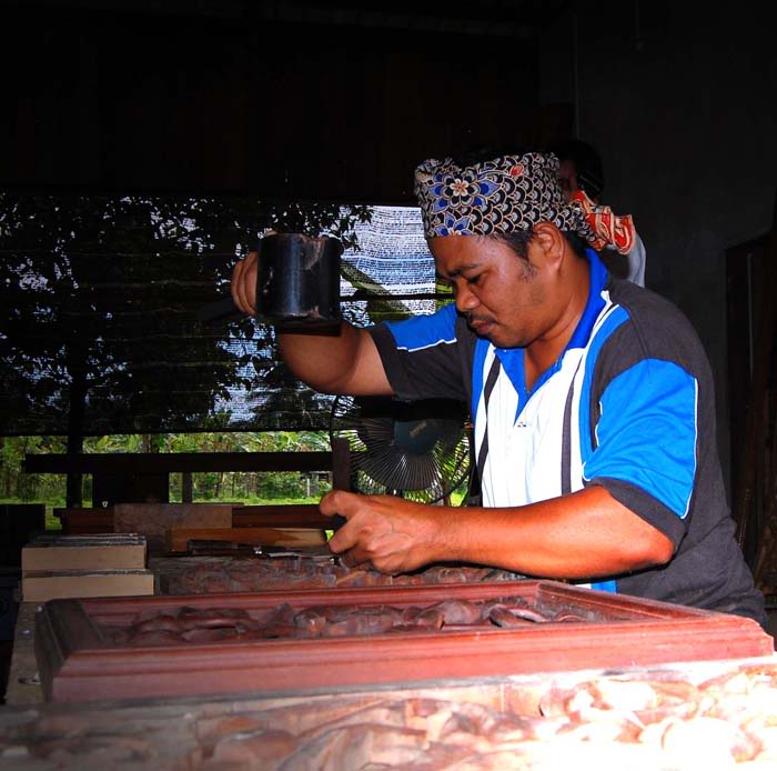 Ukiran Kayu Seni Warisan Melayu | Travel Guide & Makan² Guide