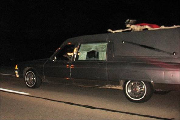 The Horror Car for Halloween:Cars Go
