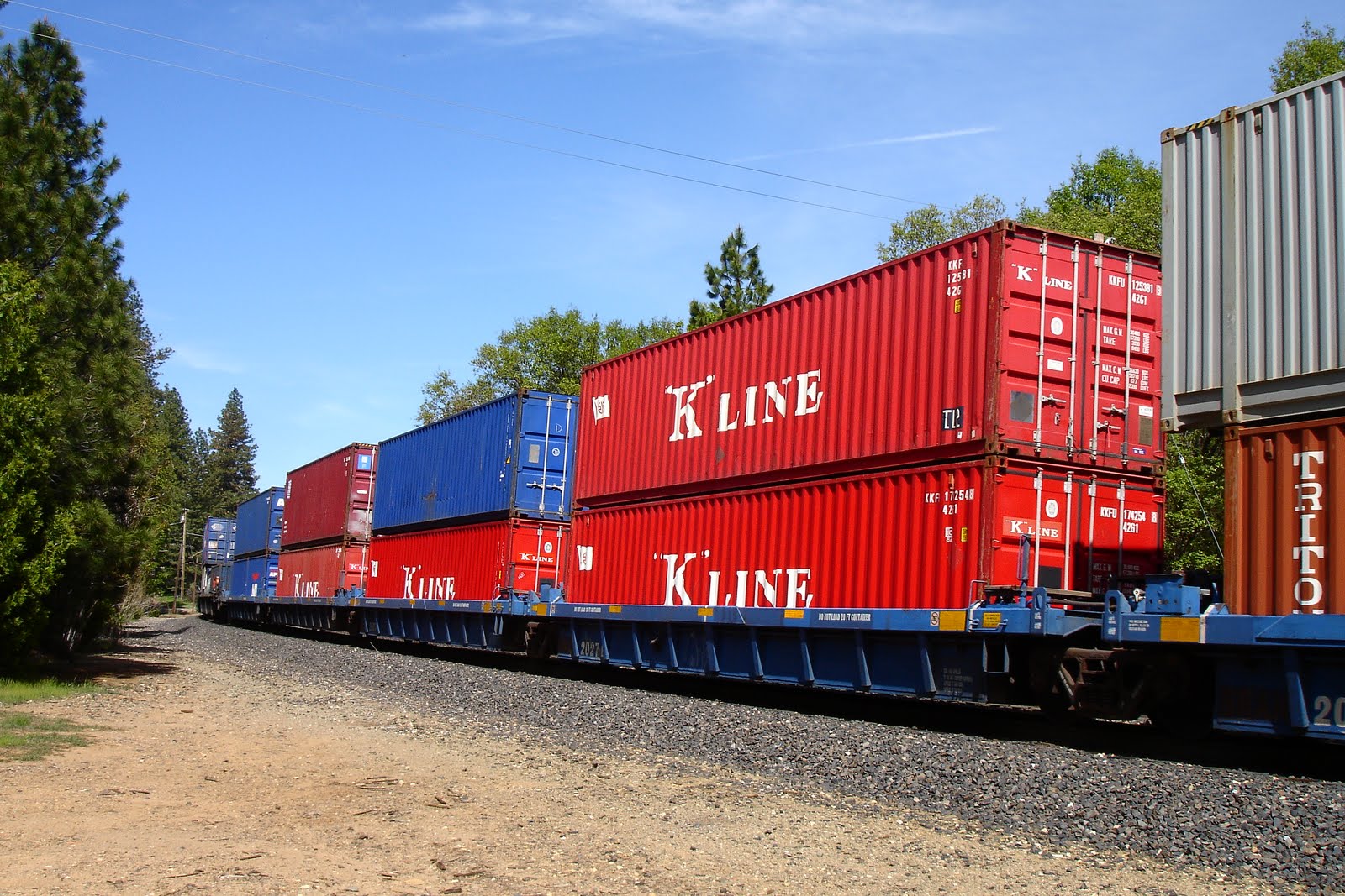 Milepost 154: A Train Blog: Another Train Meet!