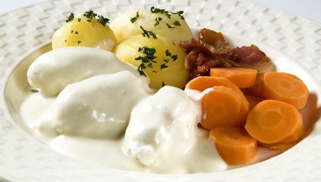 Fiskeboller :D: Fiskeboller i hvitsaus?