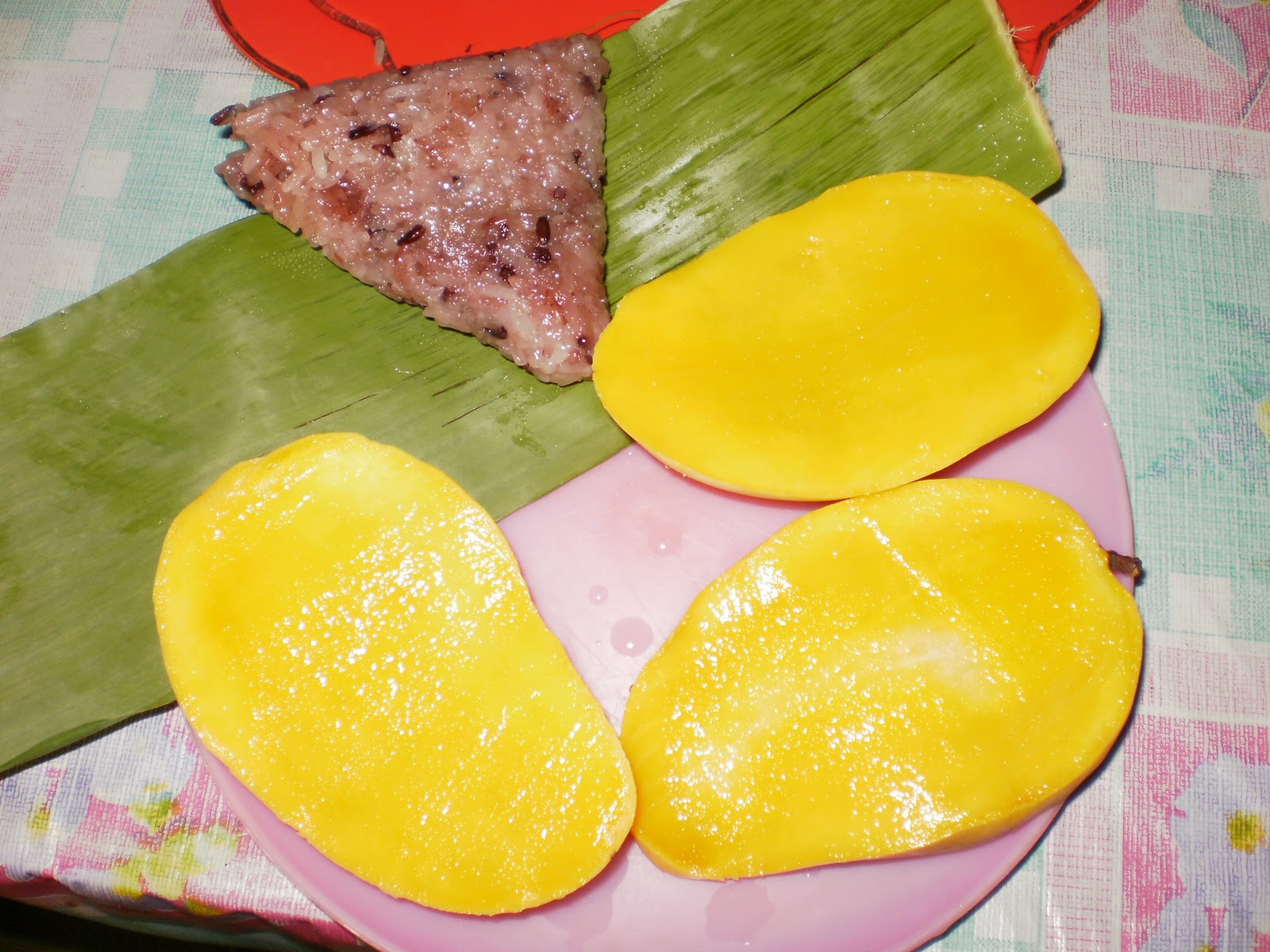 Simple Yet Rock: Puto Malagkit & Mangga For Breakfast