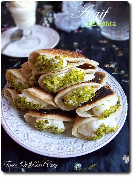 Taste of Pearl City: Arabic Desserts: Ataif bil ashta and Muhallebi