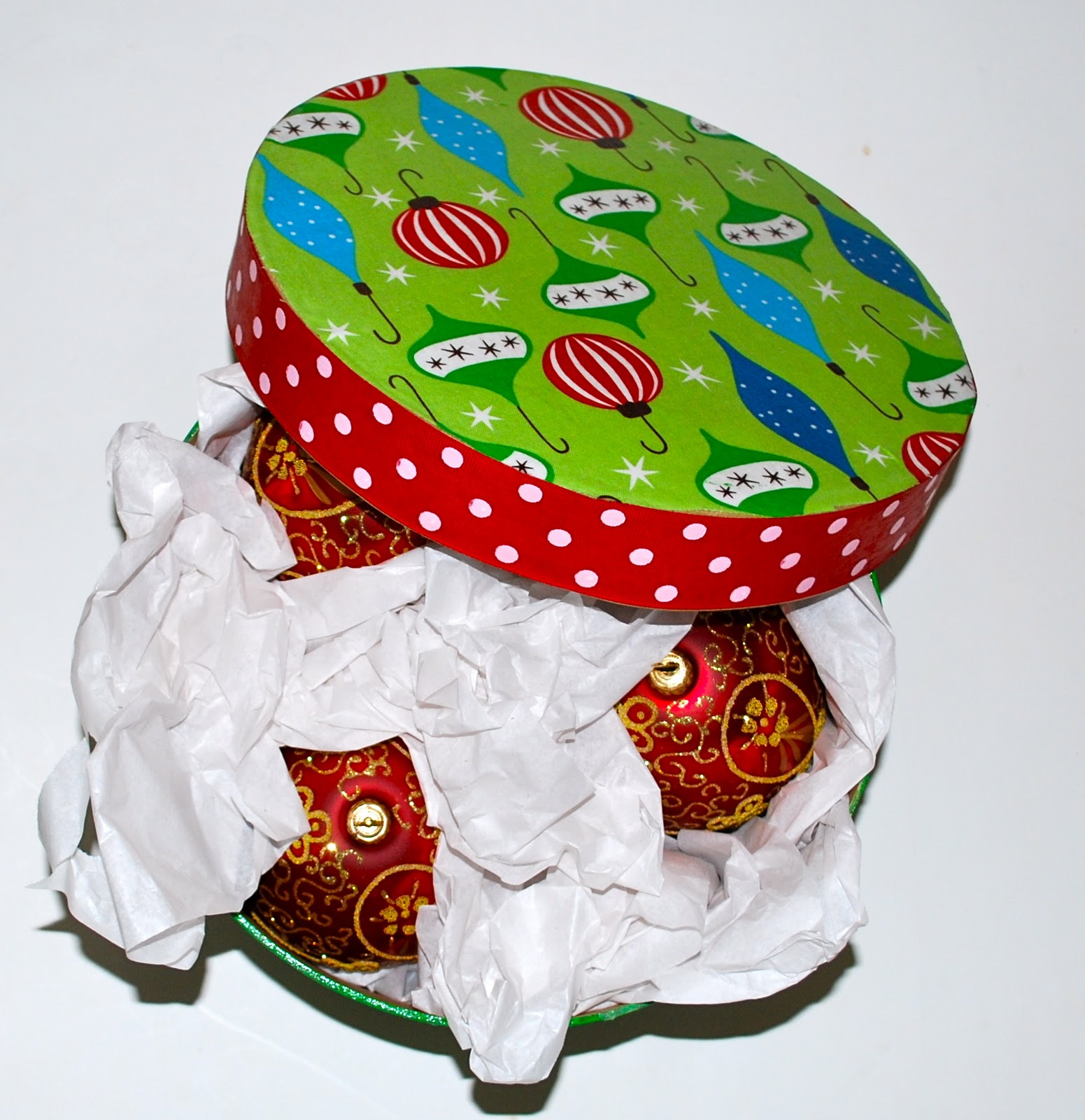 2 Giggle Boxes: Ornament Box